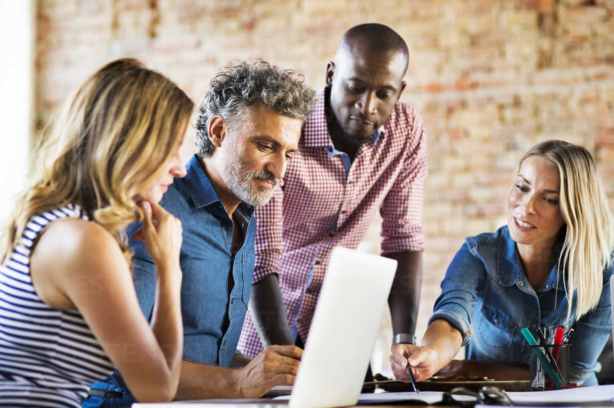 How to outsource Software Team effectively | CloudFlex